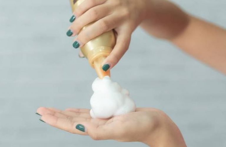 Todo lo que necesitas saber sobre el mousse para tu cabello - Todo ...